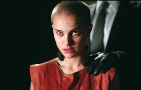 V For Vendetta (2006) – Mutant Reviewers