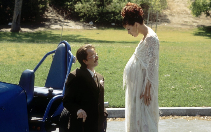 Tiptoes (2002) — Gary Oldman shrinks as our disbelief grows – Mutant ...