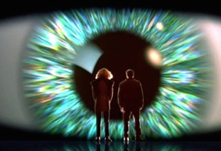 Freejack (1992) — Race car driver flees into the future – Mutant Reviewers