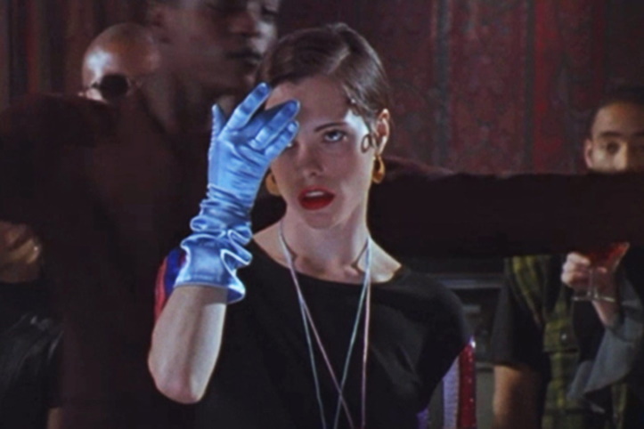 Party Girl (1995) — From boogies to book shelving – Mutant Reviewers