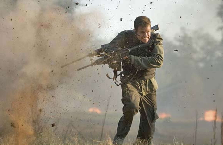 Shooter (2007) — One gigantic cliché bomb – Mutant Reviewers
